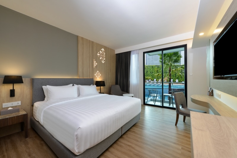 Deluxe Pool View Room | Hotel Amber Pattaya